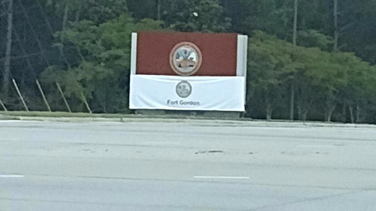 After quick switch, signs say ‘Fort Gordon’ again at local Army post