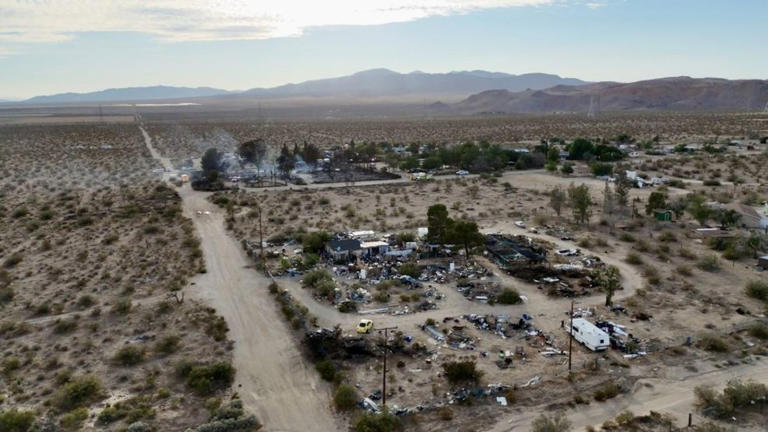 2 Minnesota lawmakers shot in politically motivated attacks, Walz says