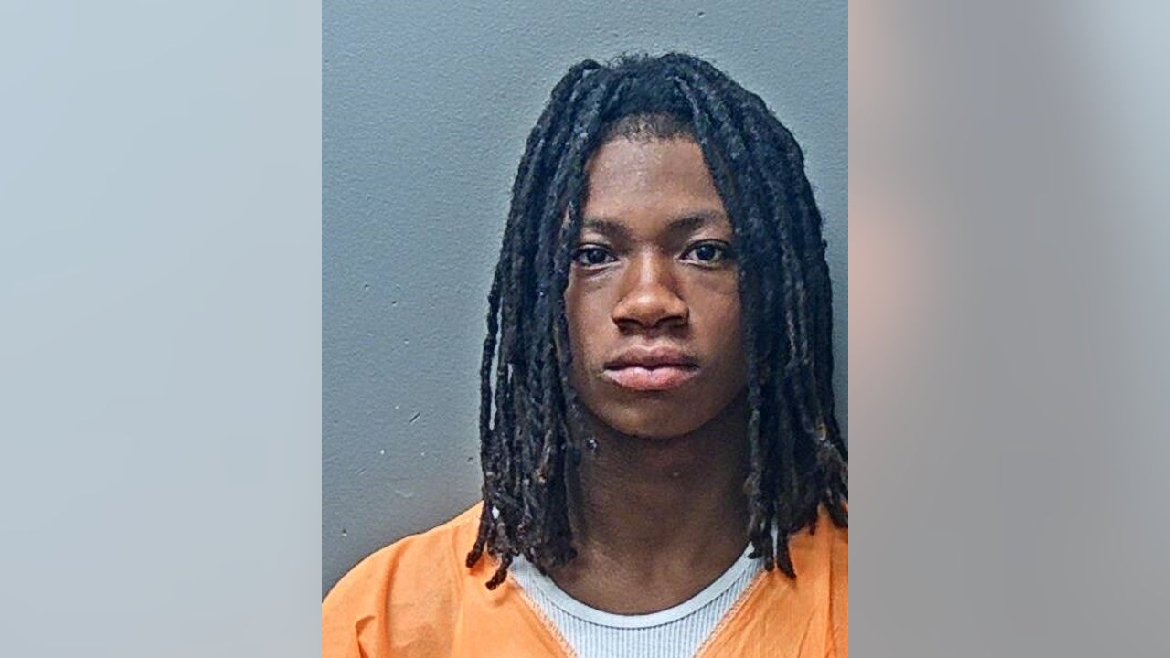 2 dead in Fort Worth shooting, 16-year-old victim identified