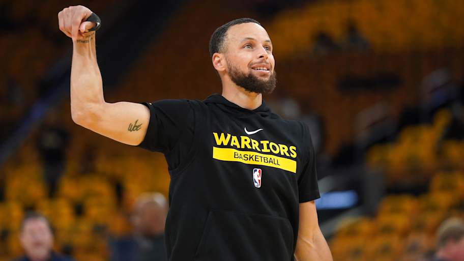 Stephen Curry hilariously hugs his giant dog dancing together giddily