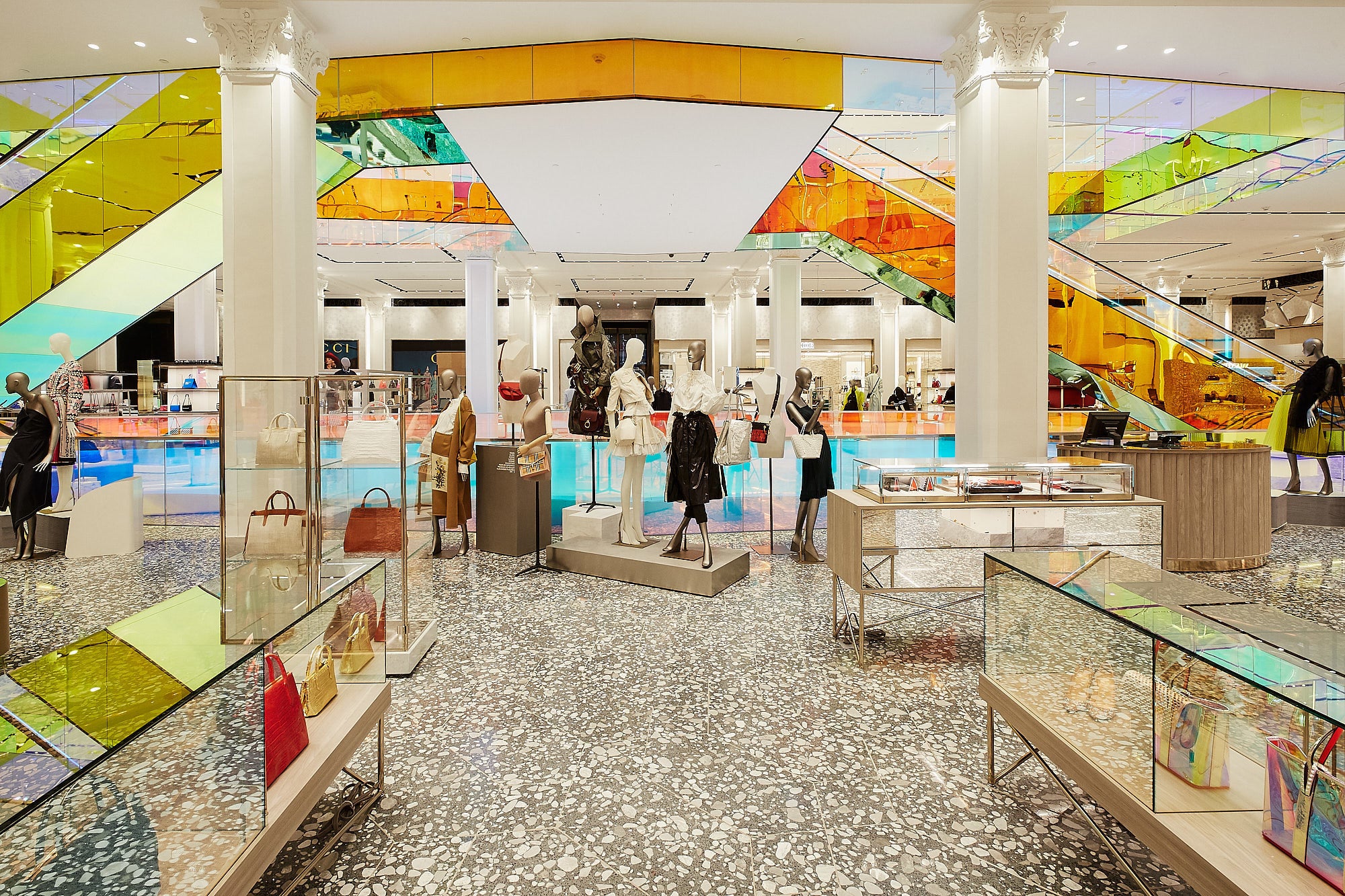 Last call to use the $50 Saks Fifth Avenue credit on the Amex Platinum card