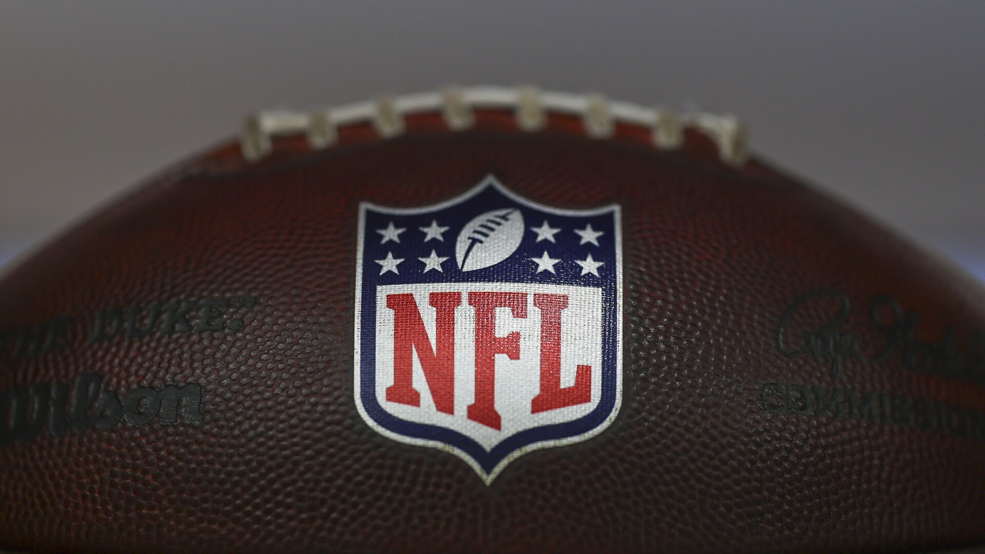 Report: Roger Goodell will not replace Brian Rolapp