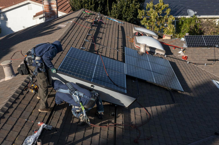 Solar Stocks Fall as Senate Bill Ends Key Tax Credits Early