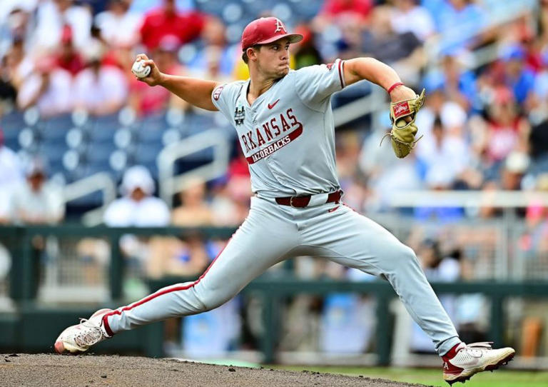 Wood no-hits Murray State, Hogs defeat Racers 3-0 in MCWS elimination game