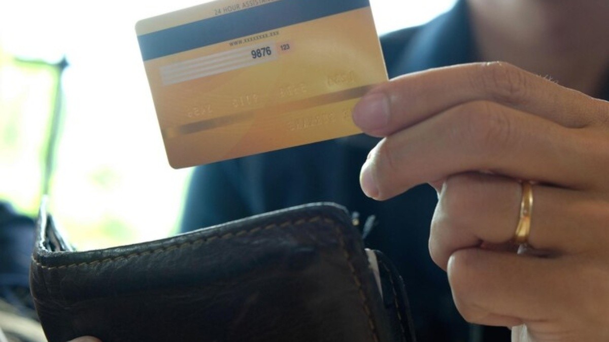 No cash, no problem; Amex Platinum is built for the digital generation