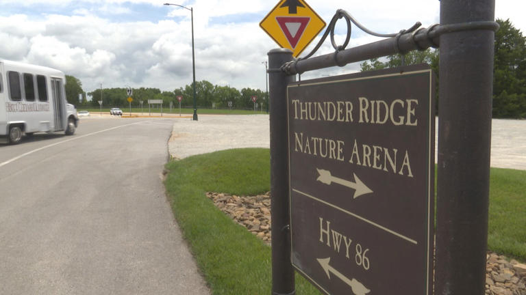 Concertgoers looking for answers after not getting into show at Thunder ...