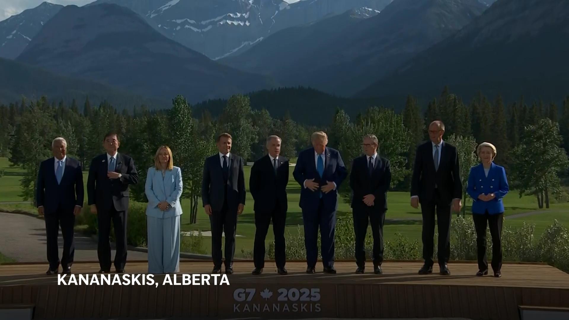 Group of Seven leaders pose for family photo in Canada as Trump ...