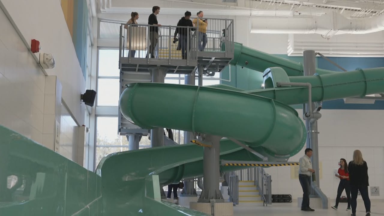 Yellowknife recruiting lifeguards as new pool sees thousands of users ...