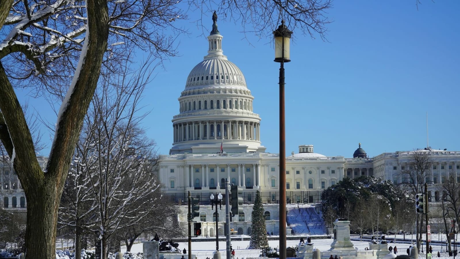 Senate panel kills SALT compromise, permanently extends tax cuts in ...