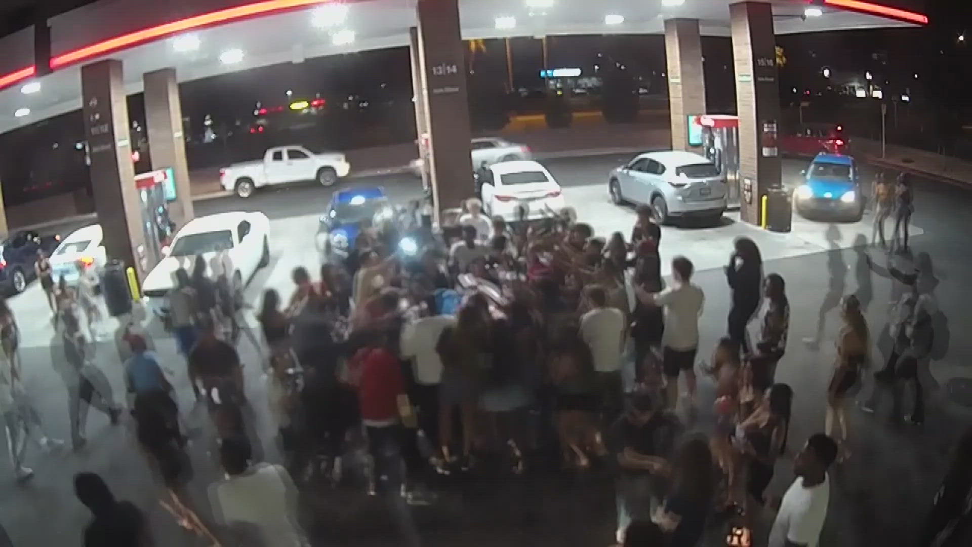 Surprise store looted by dozens of people, police say