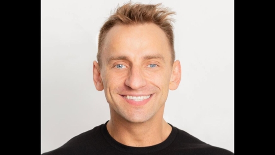 Vitaly Zdorovetskiy's fans worried after new photo reveals massive ...