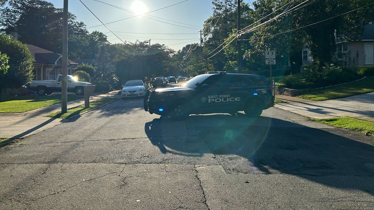 East Point shooting: Neely Street blocked for investigation