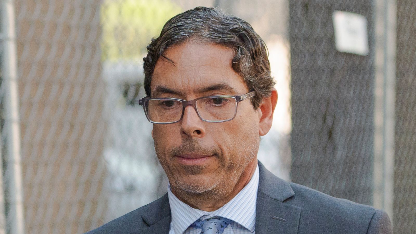 Doctor to plead guilty to giving Matthew Perry ketamine before fatal ...