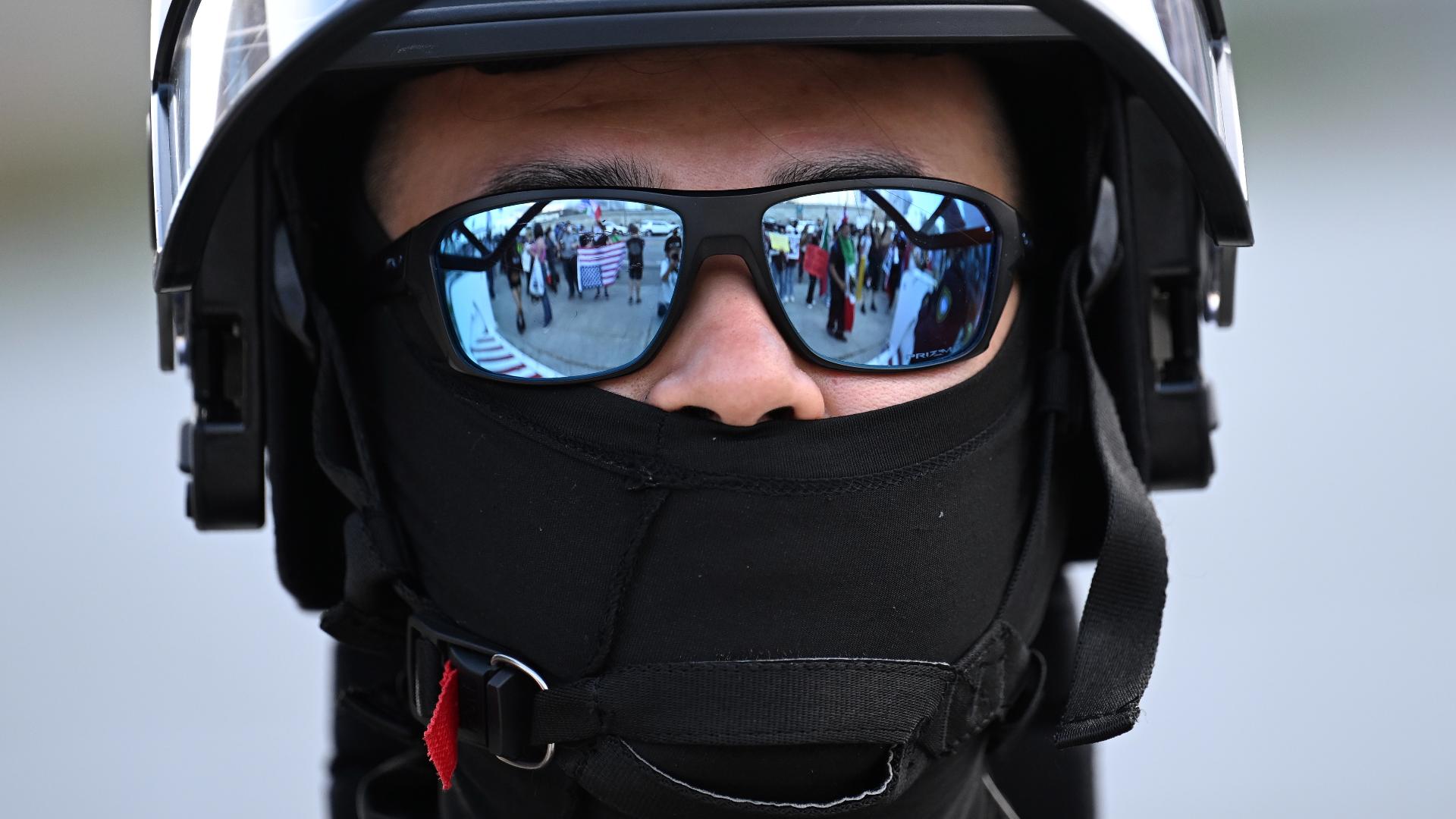 California bill would ban masked law enforcement officers