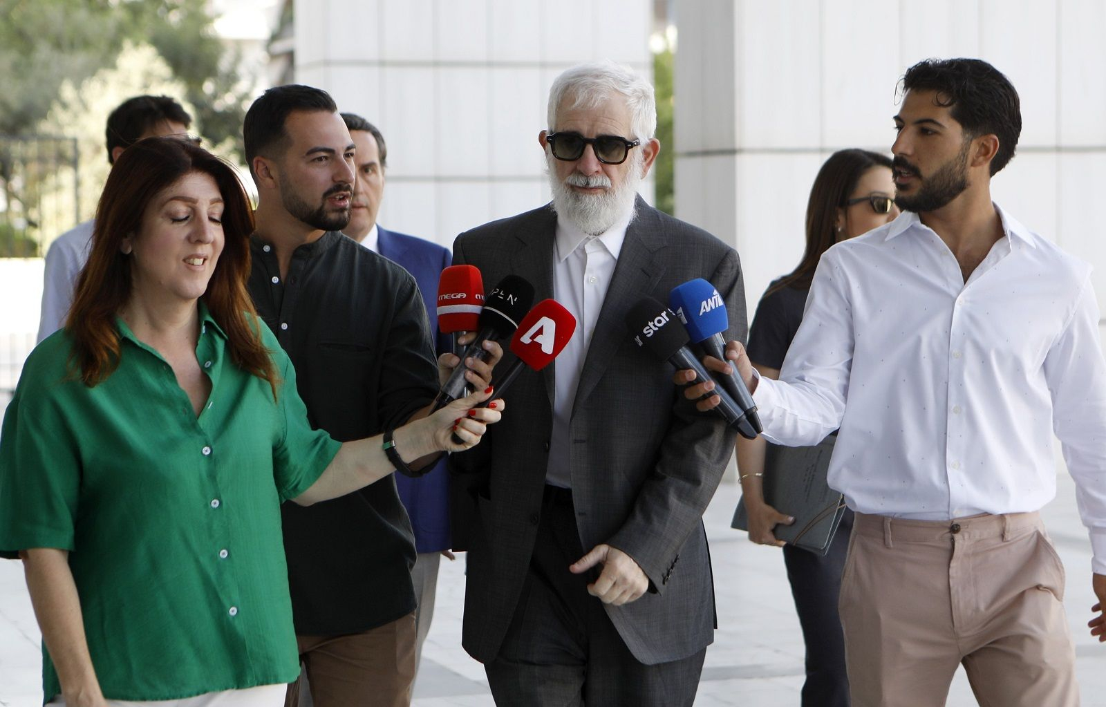 Δίκη Φιλιππίδη: "Η ψήφος σας μπορεί να είναι η σφαίρα που θα με ...