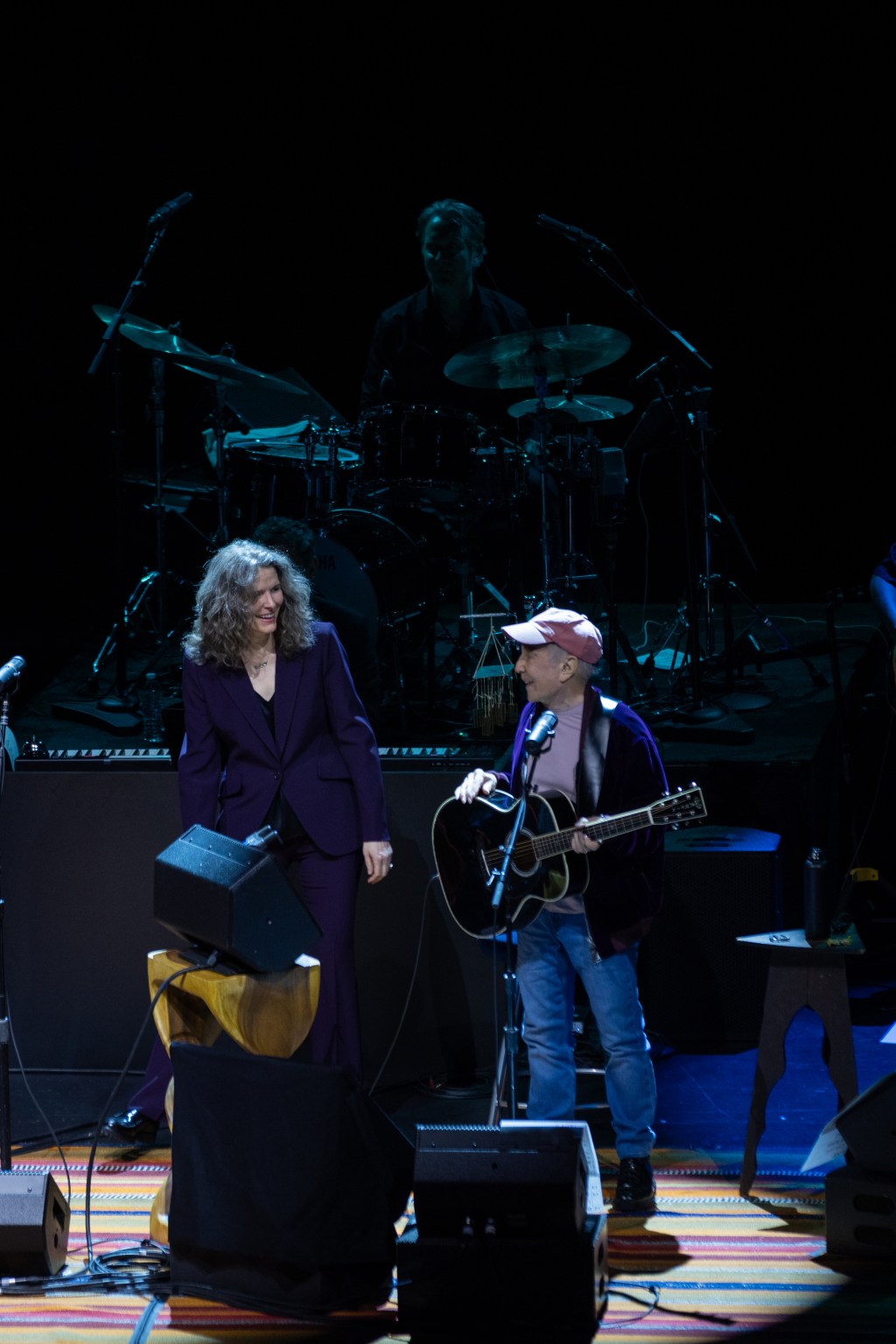 The sound of silence: Paul Simon commands the crowd in comeback tour at ...