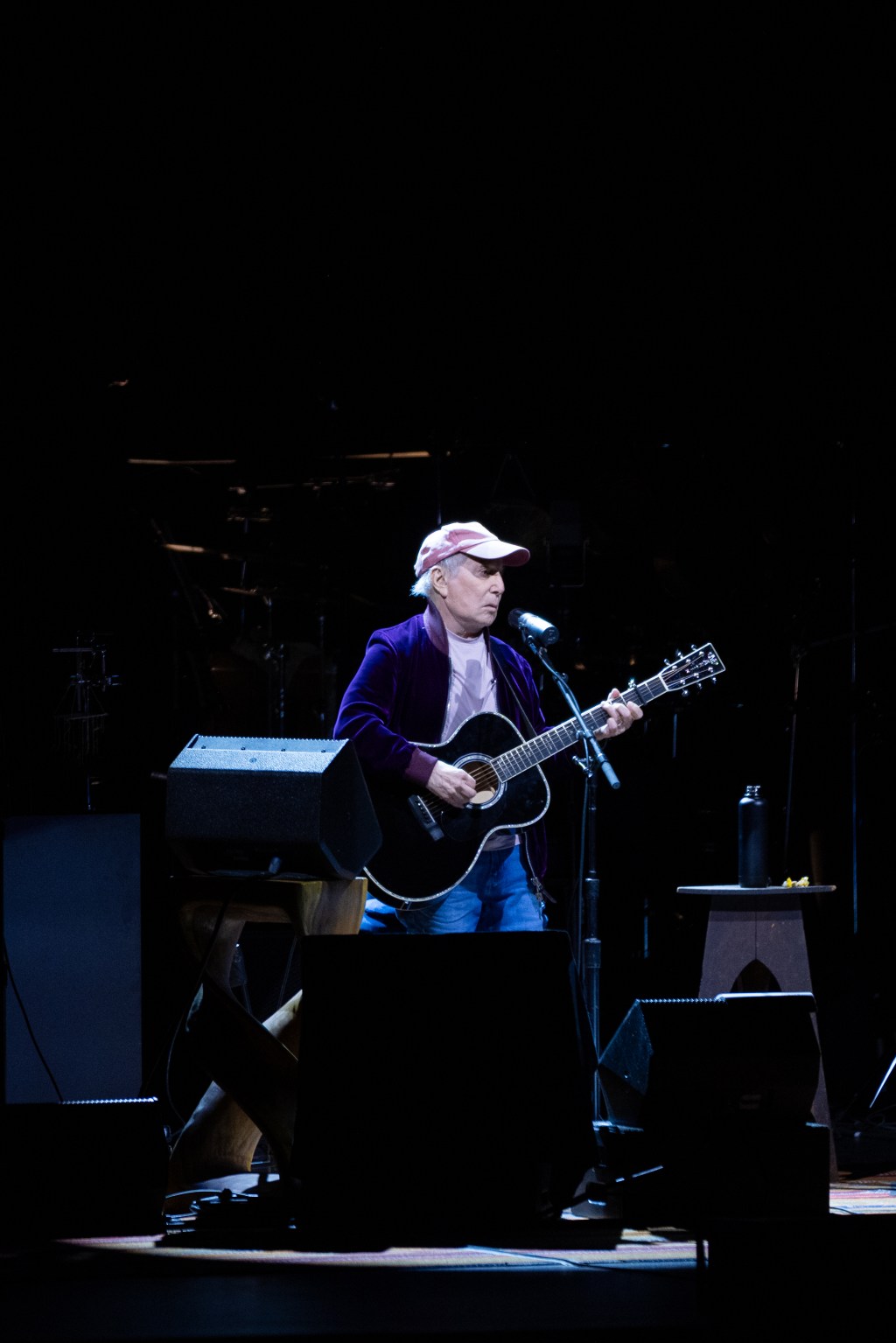 The sound of silence: Paul Simon commands the crowd in comeback tour at ...