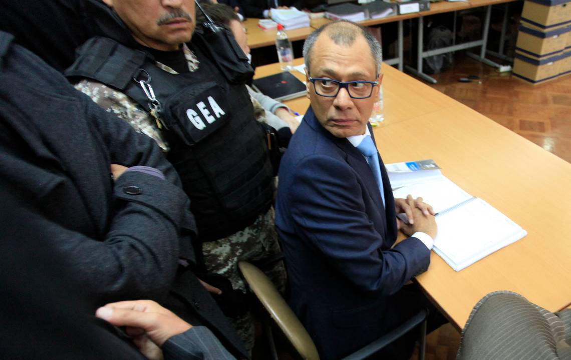 Glas padece depresión grave y ‘simula' cuadro psicótico antes del ...