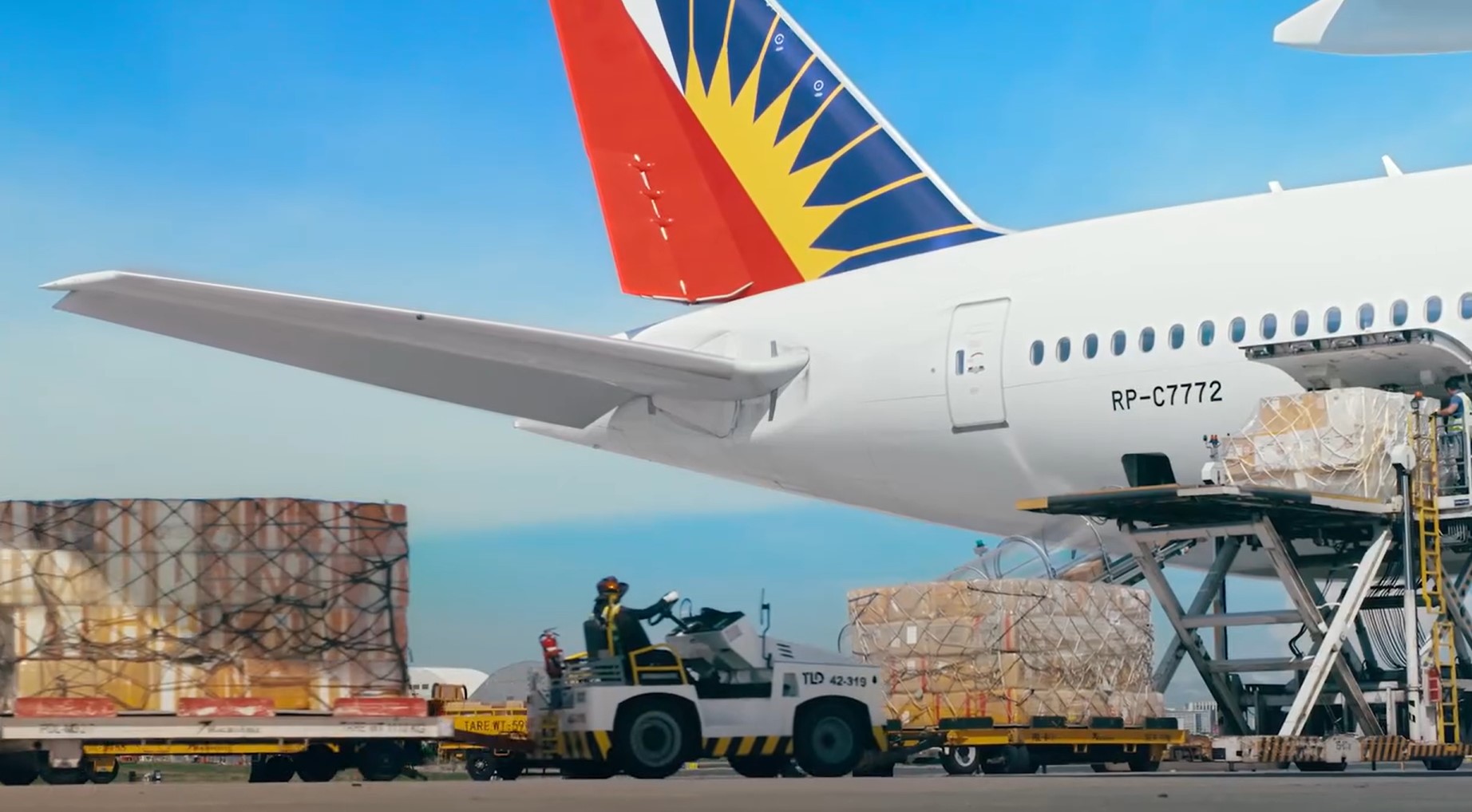 PAL flight to Osaka returns to Manila due to cabin pressure issue