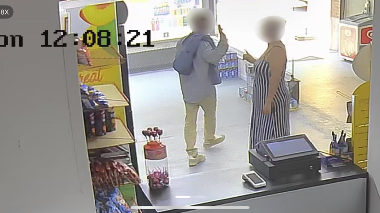 Man (38) aangehouden voor dodelijke (en willekeurige) steekpartij op bus in Antwerpen: dit weten ...