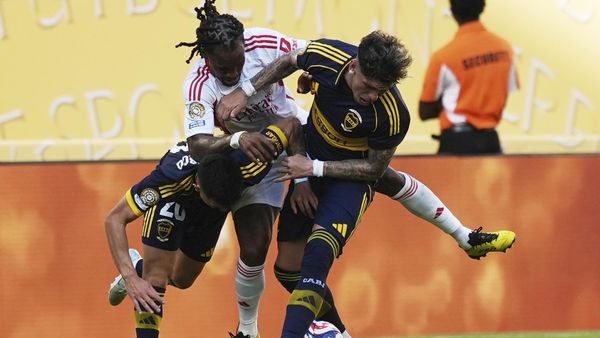 Dreimal Rot: Wilder Kick zwischen Boca Juniors und Benfica