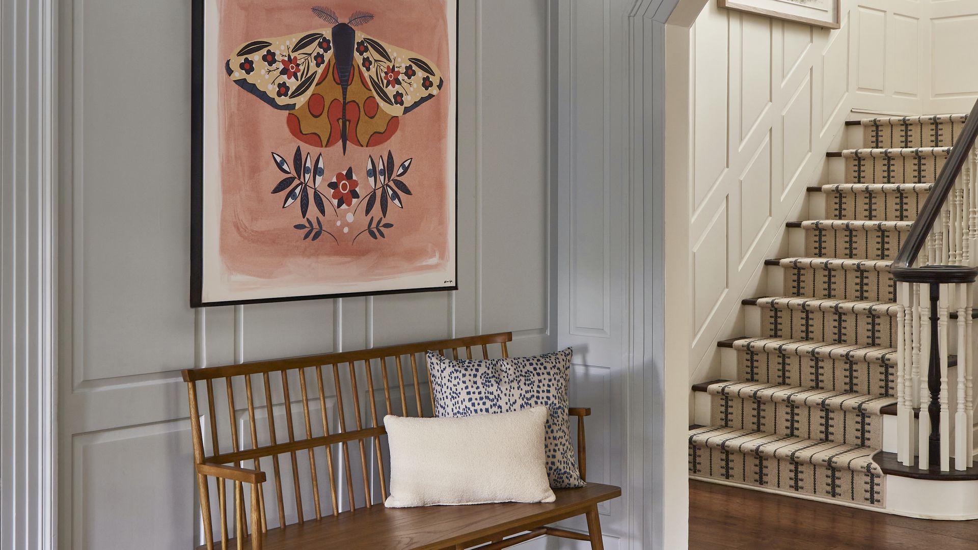 10 Staircase Runner Ideas That'll Convince You to Get More Creative ...