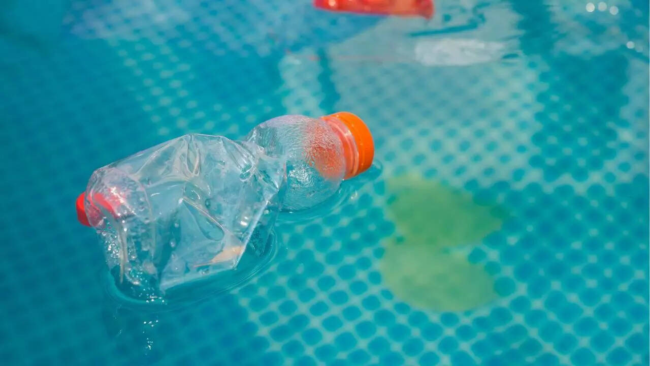 Japanese scientists discover new plastic that dissolves in water within ...