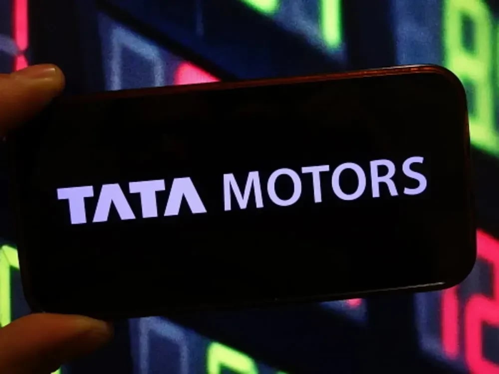 Tata Motors Shares: SEBI RA Sameer Pande Flags Bearish Trend, Projects ...