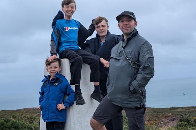 Heartbreak as 'ultra-fit' dad-of-three dies suddenly while running with ...