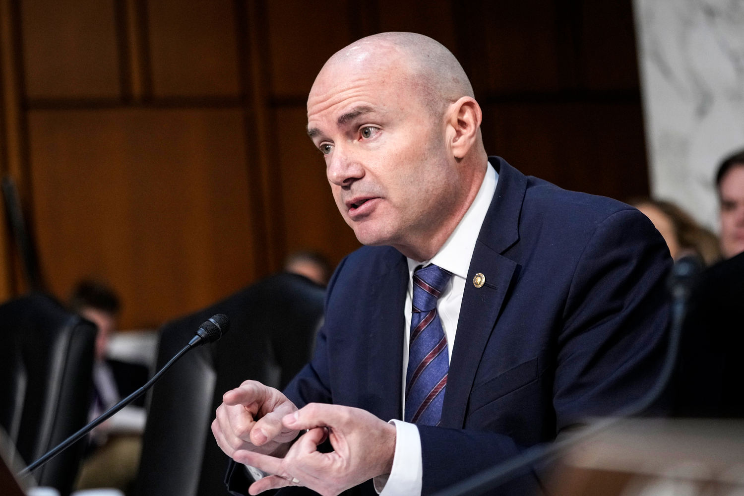 Sen. Mike Lee deletes social media posts about the Minnesota shooting ...