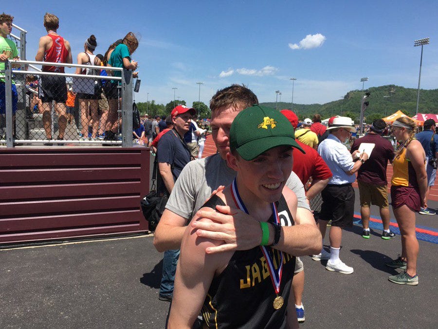 Cal Kromm steps down after 16 years as Ashwaubenon's cross-country and ...