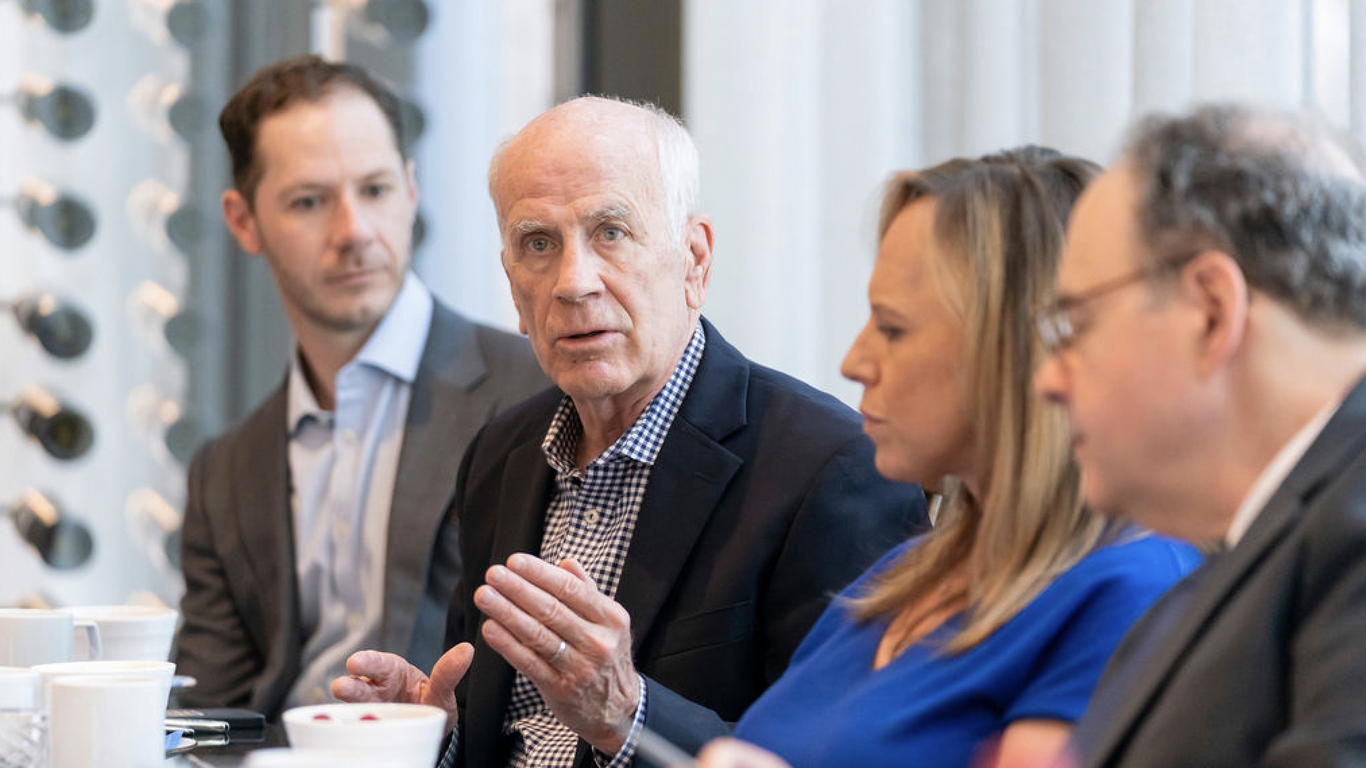 Axios Event: "Broken" American health care system draws bipartisan ...