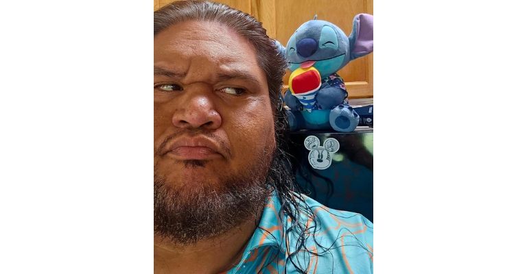 Muere David Hekili Kenui Bell, actor de Lilo & Stitch a días del ...