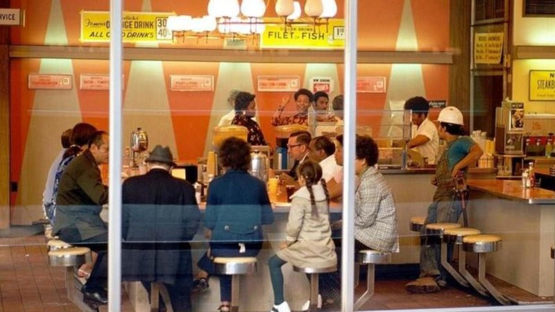 Throwing It Back To 1974 With 25 Vintage Photos