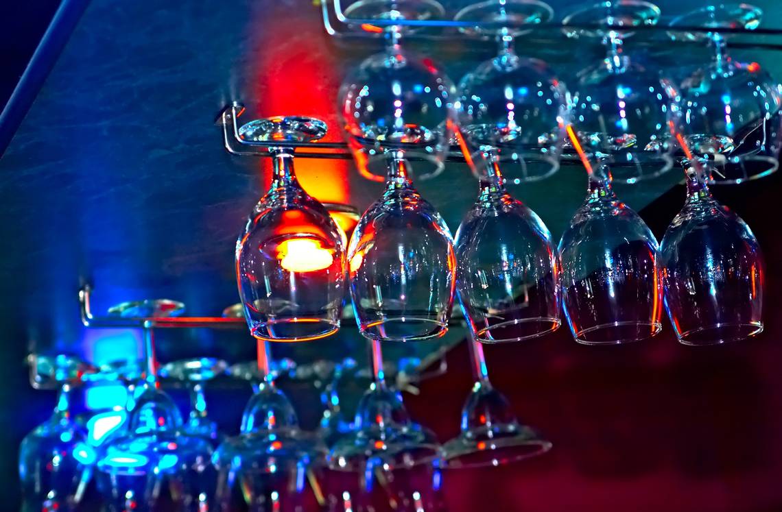 Moldy pies, flies & month-old seafood: latest Myrtle Beach restaurant ...