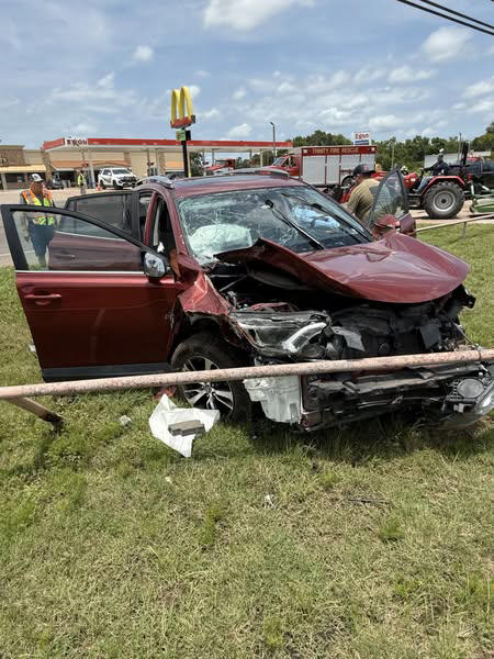 Woman care flighted to hospital after major crash in Trinity