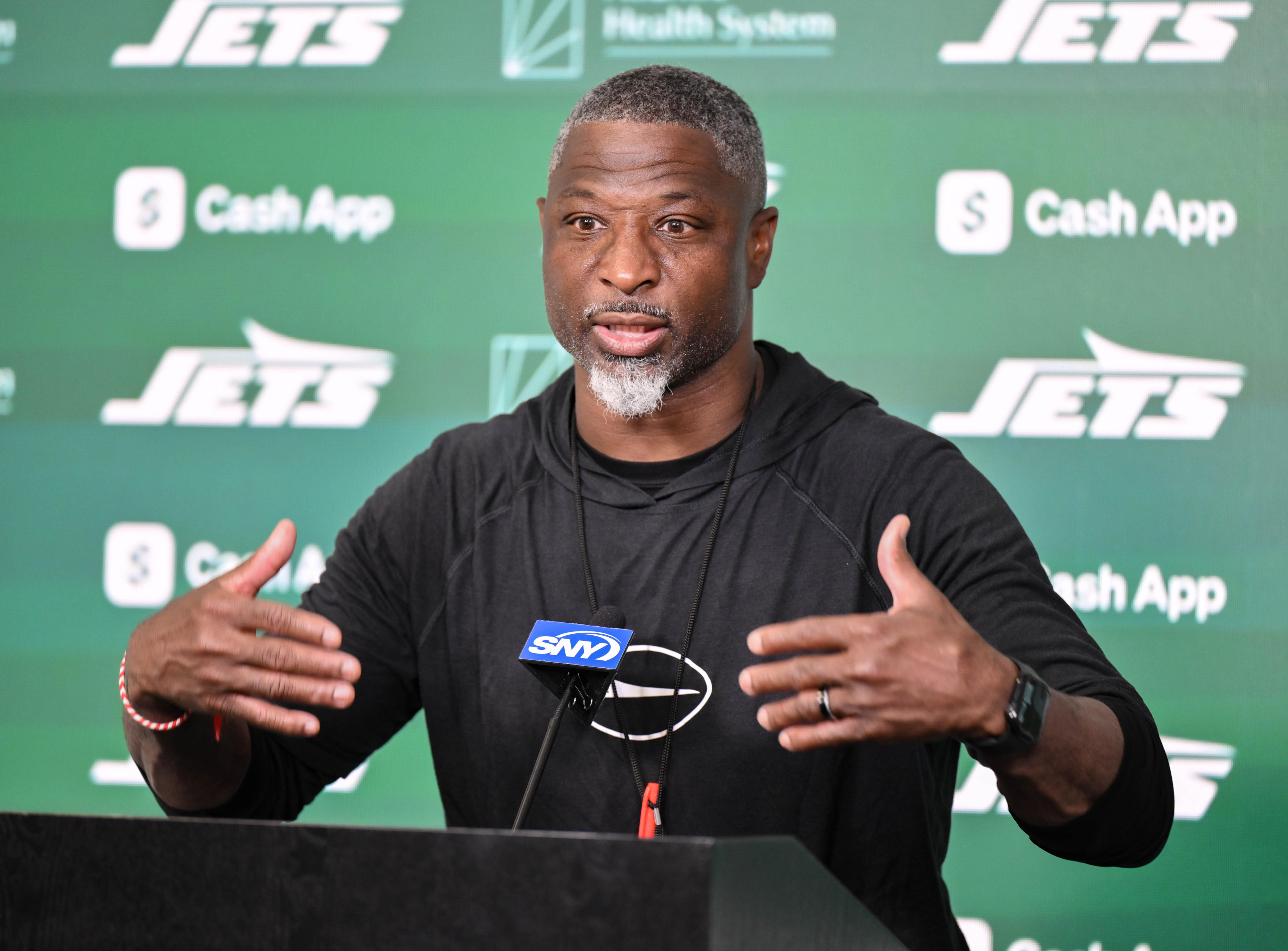B/R lists reasons to buy, sell Jets in 2025