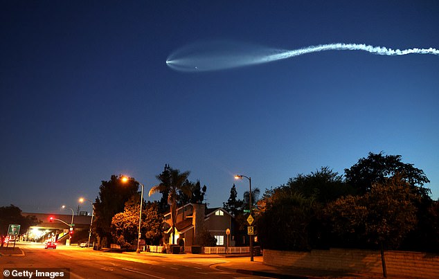 Mysterious 'Jellyfish UFO' spotted over US desert as scientists reveal ...