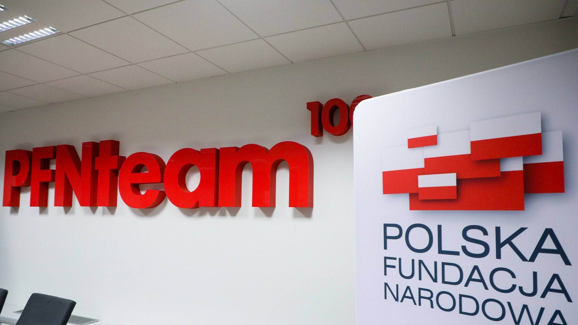 Polska Fundacja Narodowa idzie do prokuratury. Polska Fundacja Narodowa idzie do prokuratury.