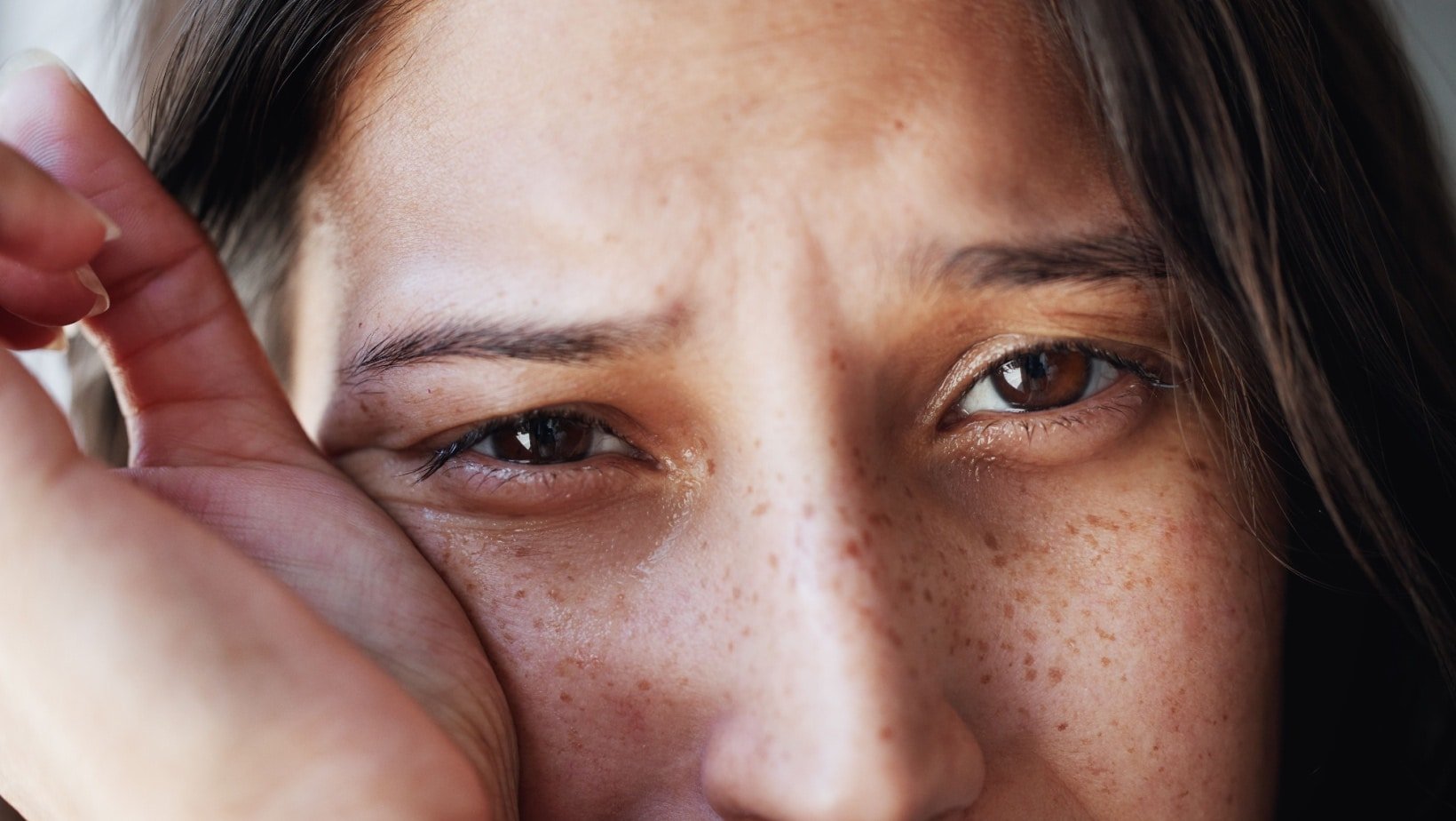 10 Subtle Signs Someone Has Lived a Tough Life