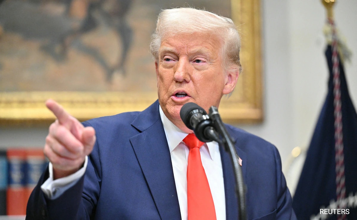 "Unconditional Surrender," Trump Warns Iran Through Social Media Posts