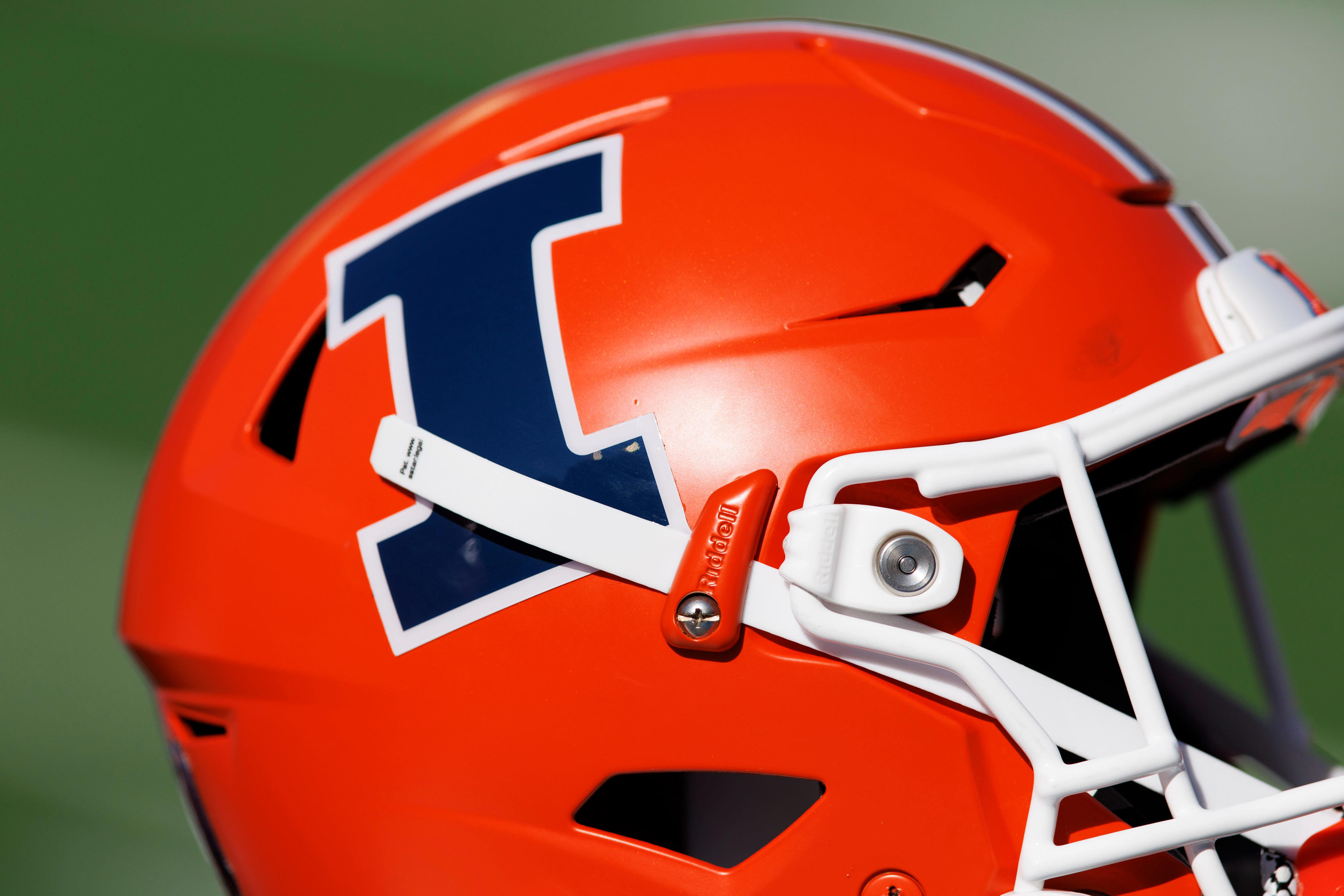 Illinois football adds three-star pass rusher to Class of 2026
