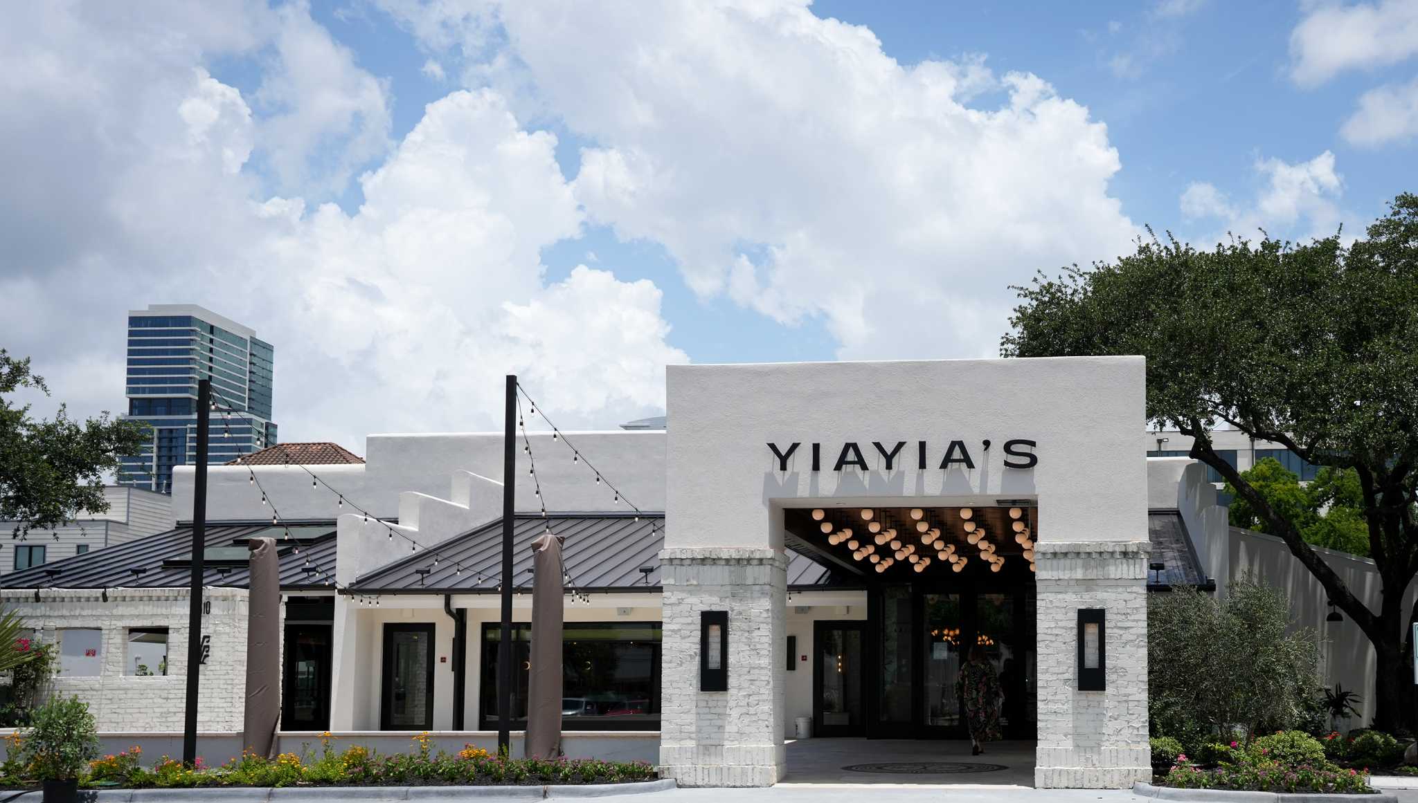 Pappas is finally reviving cherished Greek restaurant Yiayia's. Here's ...