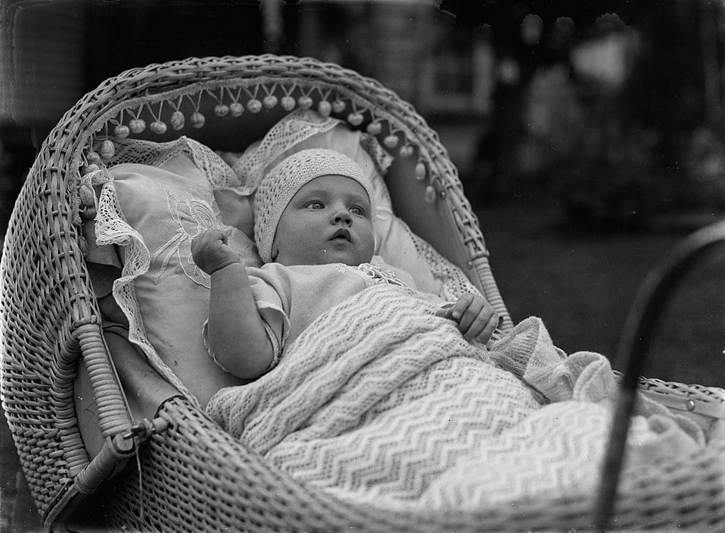 16 Baby Names from the 1930s and 1940s That Are Making a Modern Comeback