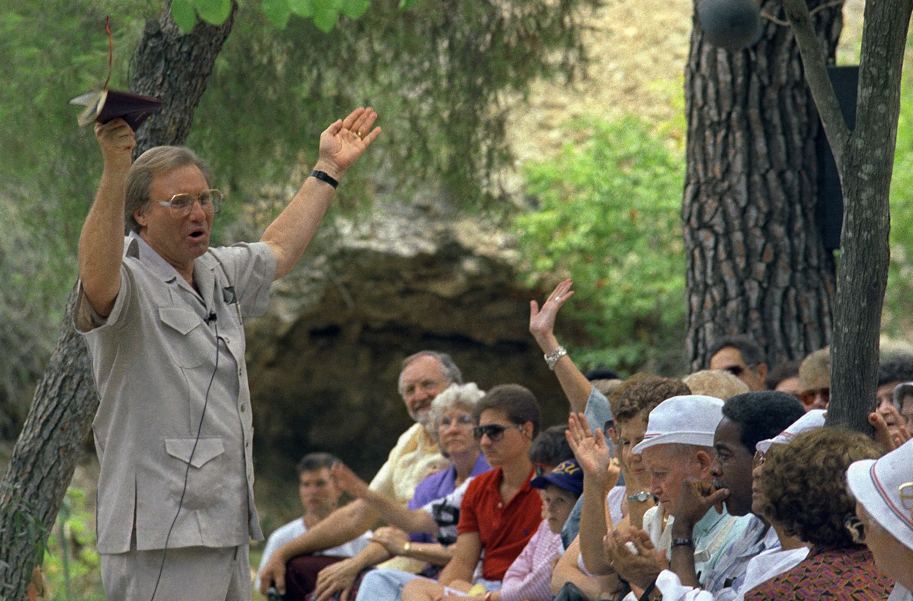 Rev. Jimmy Swaggart passes away at age 90; funeral services announced