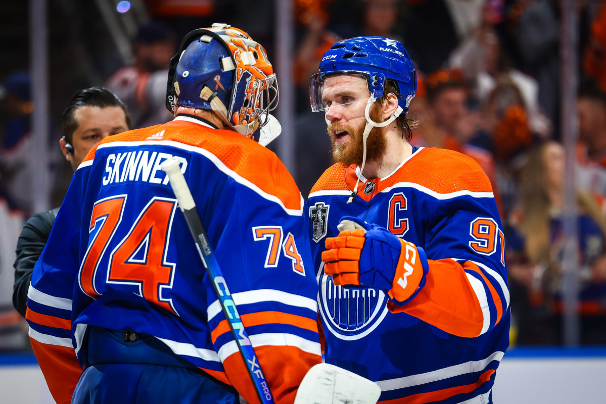 Oilers' Stuart Skinner Responds to Criticism After Coach, GM's Comments