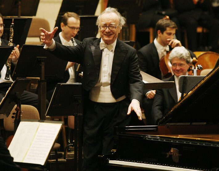 Alfred Brendel, um dos pianistas mais talentosos do mundo, morre aos 94 ...