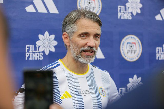 Freddy Gonzalez out as director of national football teams