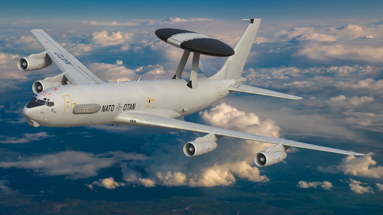 America’s E-3 AWACS Plane Is Falling Apart. Why Did the Air Force Just ...
