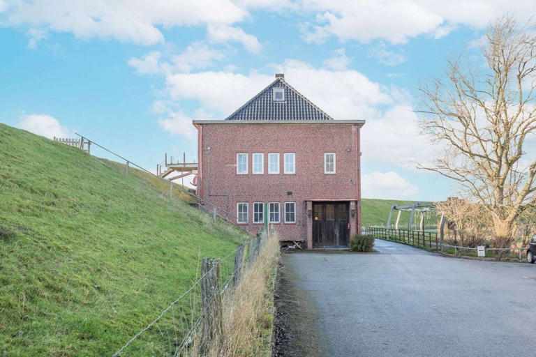 Southern Baptist delegates at national meeting overwhelmingly call for ...